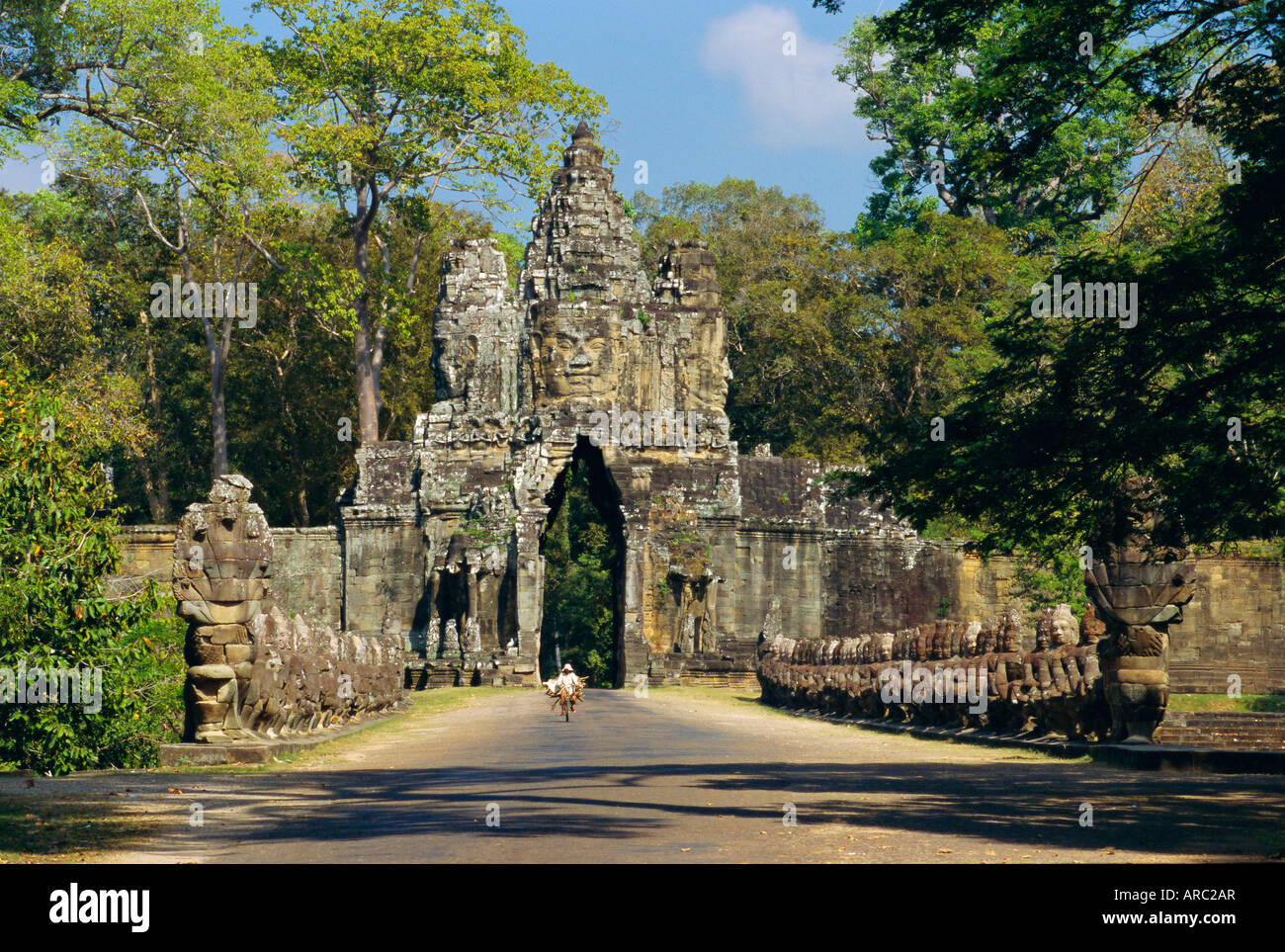 Gateway to the Bayon Temple complex, Angkor, Siem Reap, Cambodia Stock ...