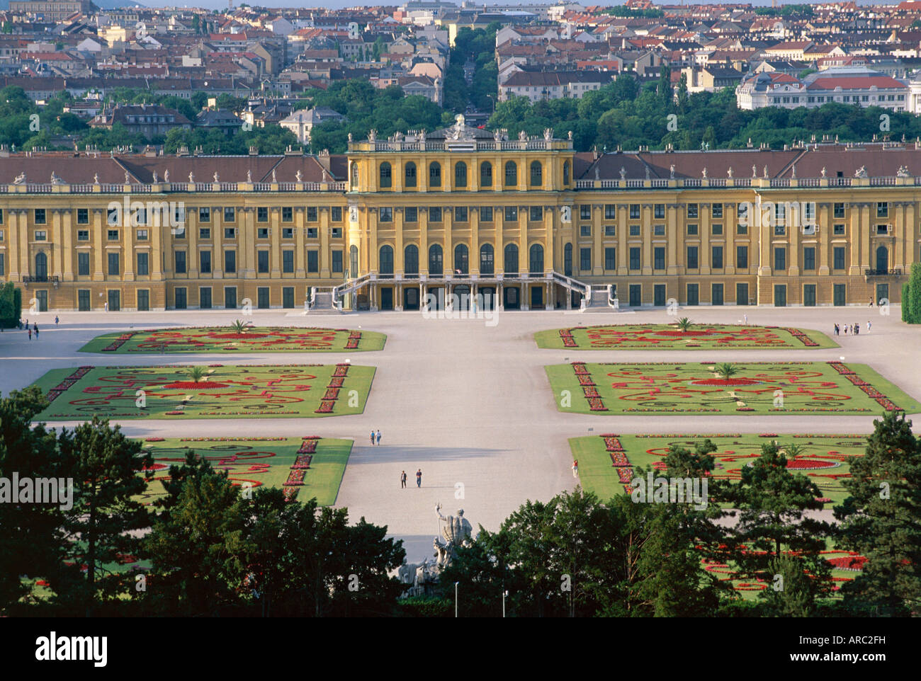 Austria vienna aerial view schonbrunn hi-res stock photography and ...