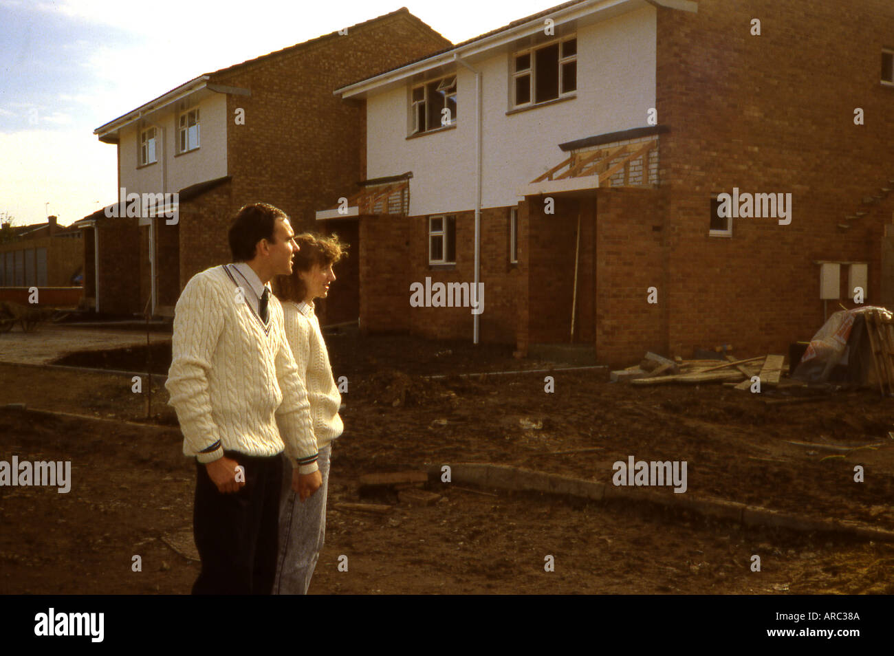 Househunting hi-res stock photography and images - Alamy