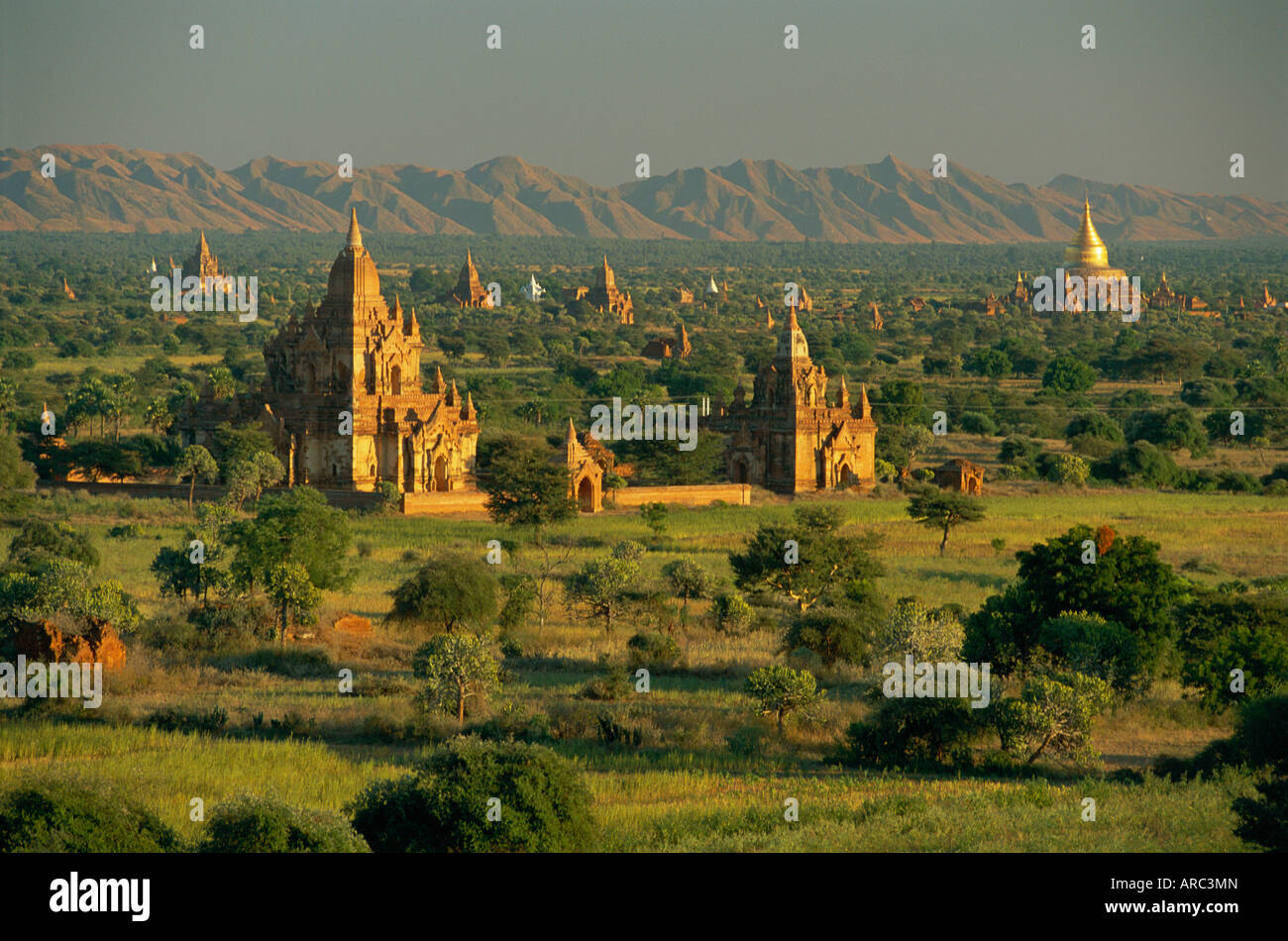 Ancient archaeological sites of myanmar hi-res stock photography and ...