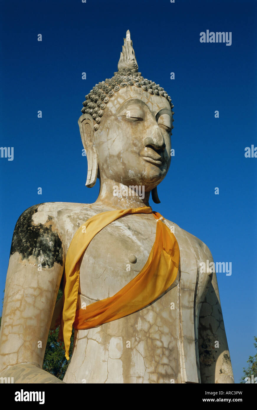 Seated man carving hi-res stock photography and images - Alamy