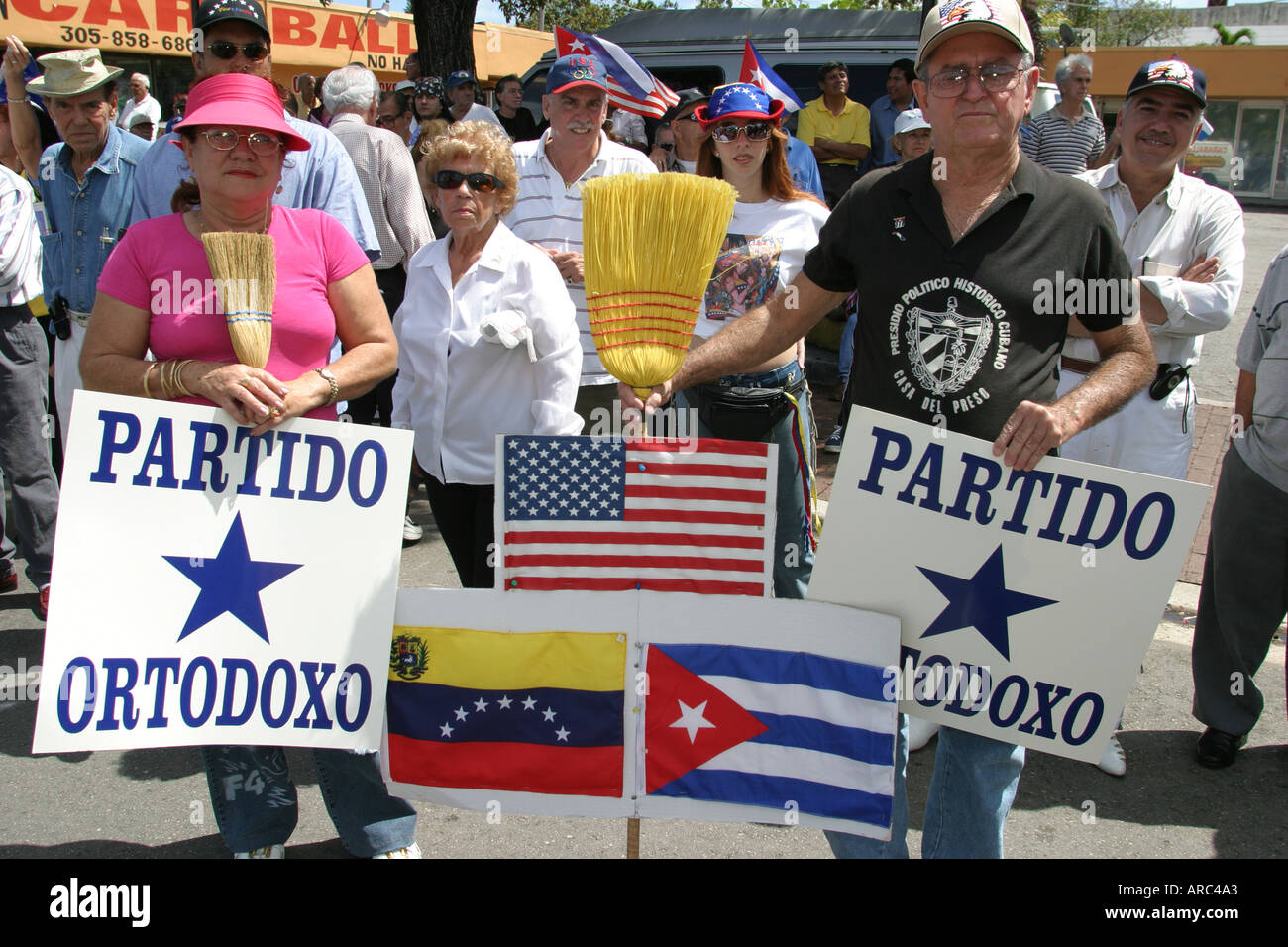 Political signs american latino hi-res stock photography and images - Alamy