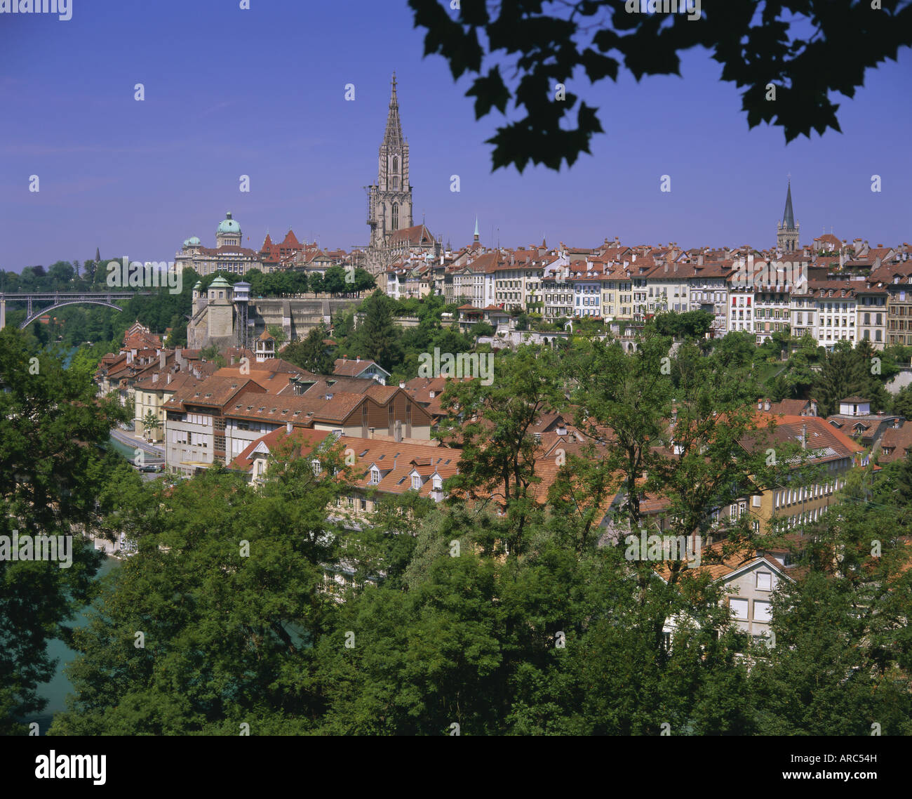 City and Aare River, Bern (Berne), Bernese Mittelland, Switzerland ...