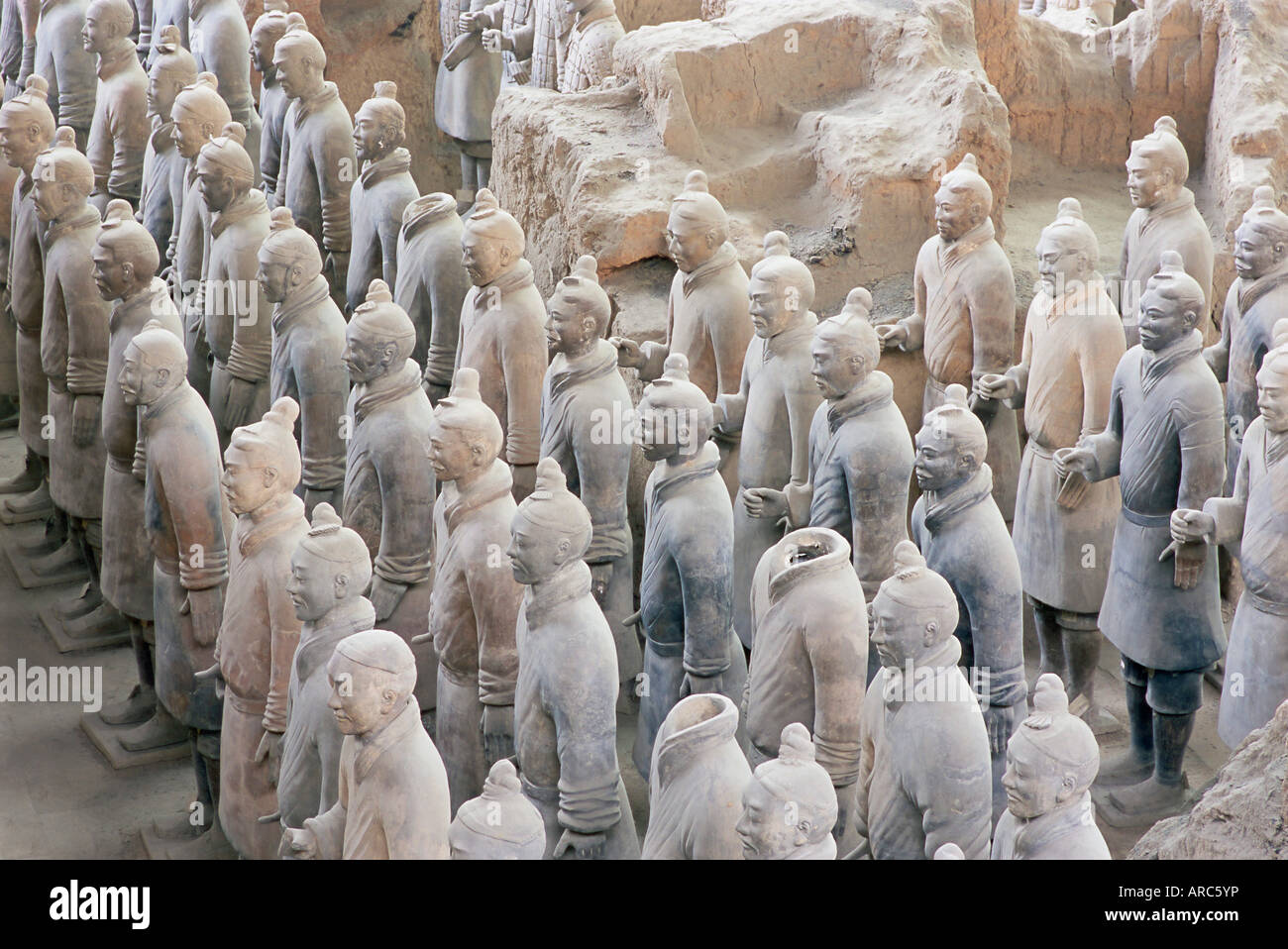 Six stone statues hi-res stock photography and images - Alamy