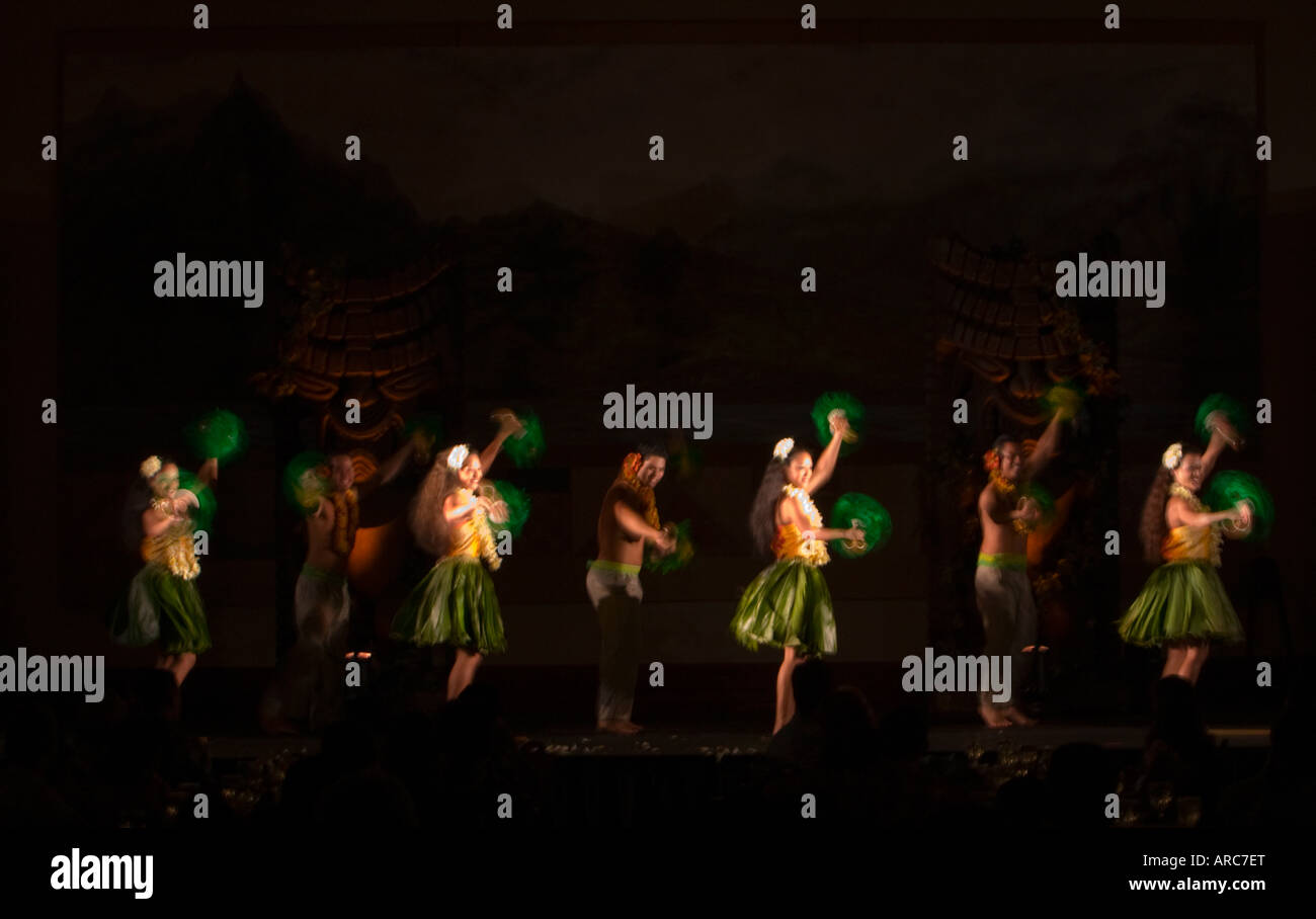 Hawaii luau dancers hi-res stock photography and images - Alamy
