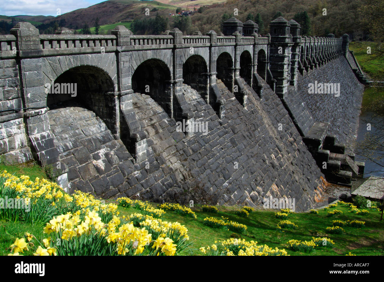 Lake Vyrnwy s dam Stock Photo - Alamy