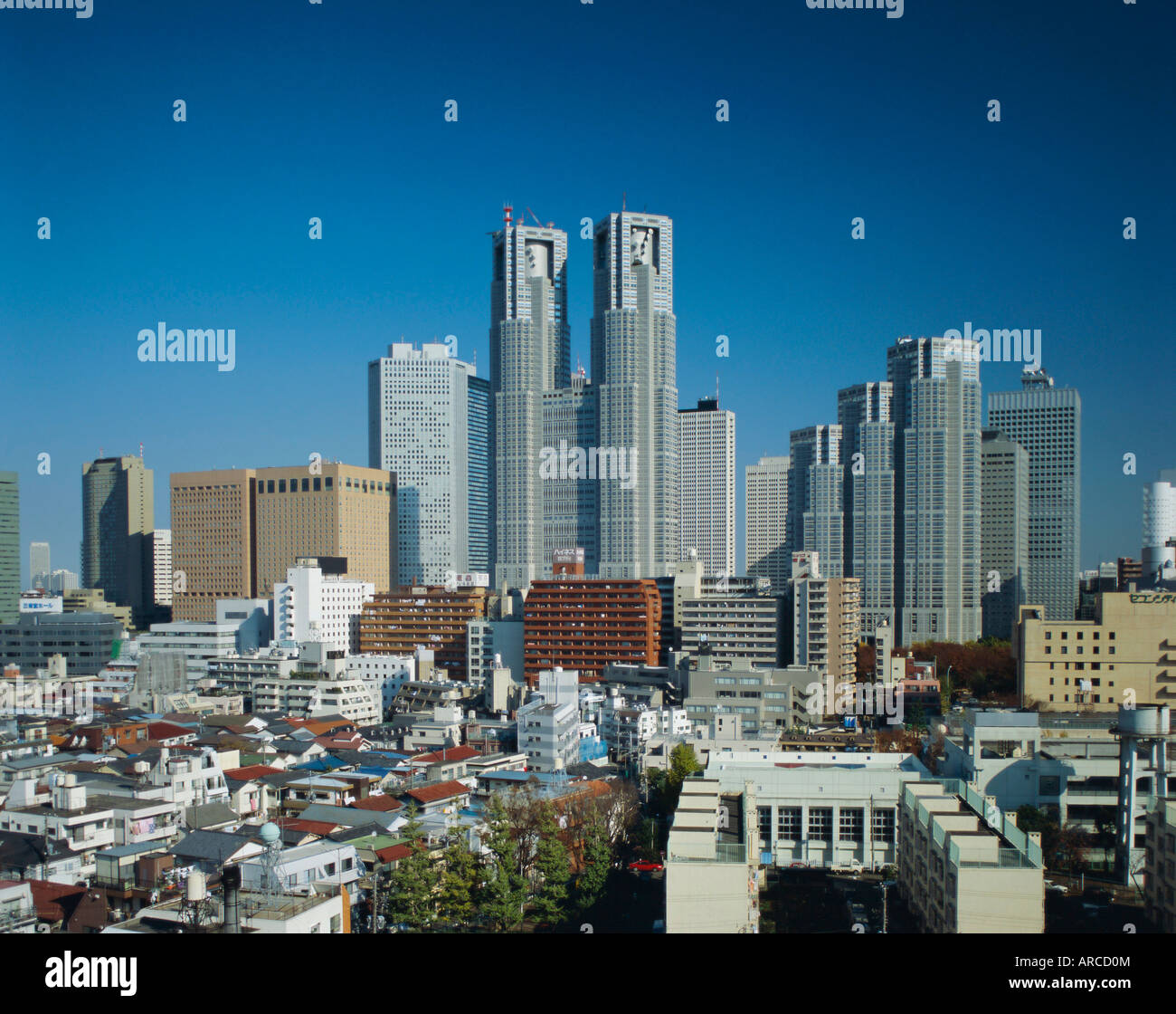 Tokyo futuristic skyline hi-res stock photography and images - Alamy