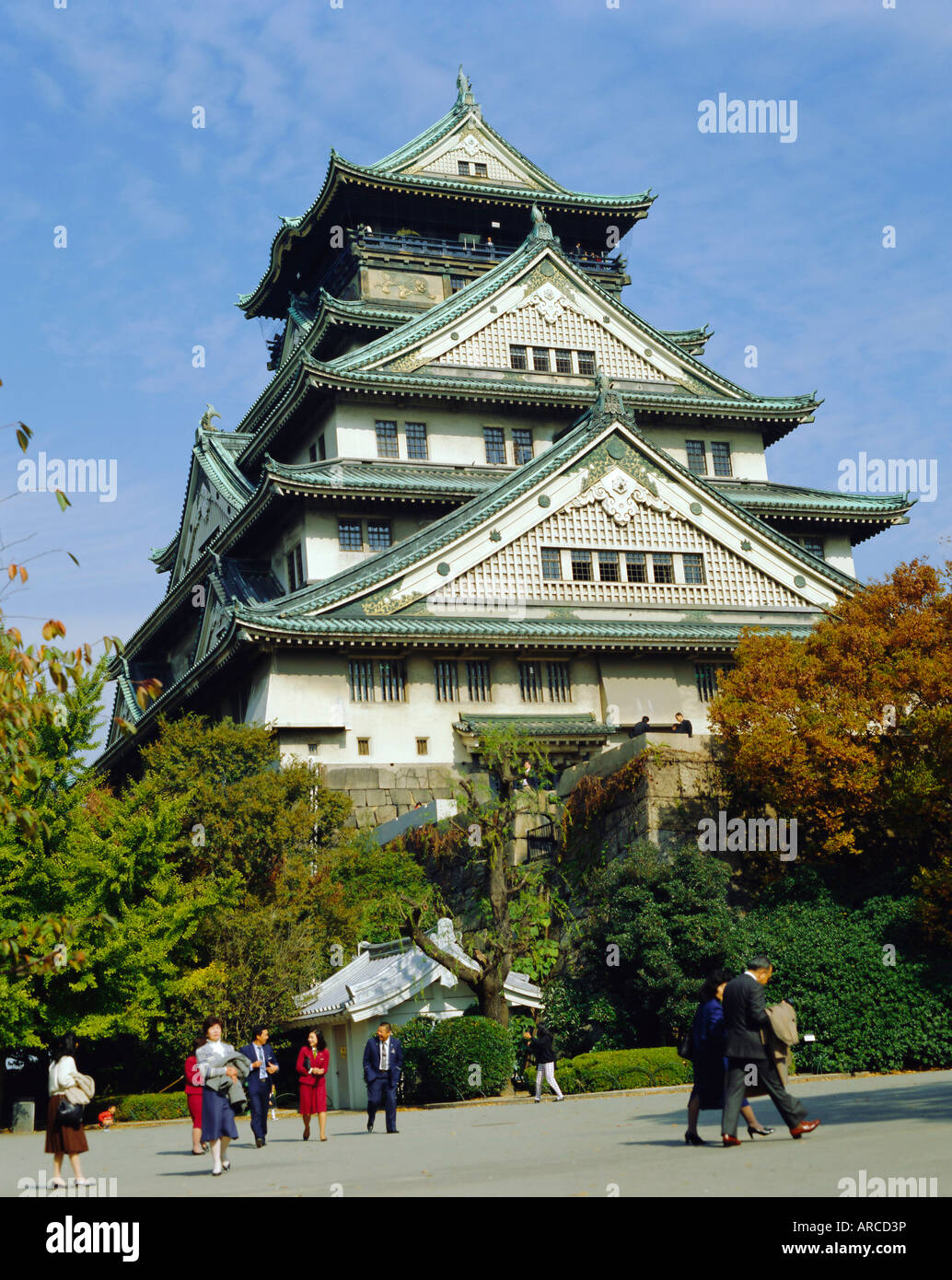 Osaka cast hi-res stock photography and images - Alamy