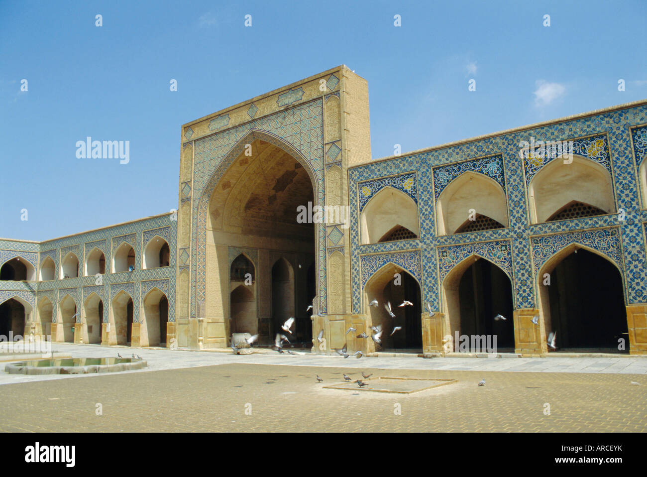 Friday mosque isfahan hi-res stock photography and images - Alamy
