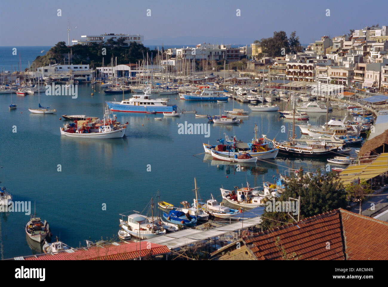 Harbour front athens hi-res stock photography and images - Alamy