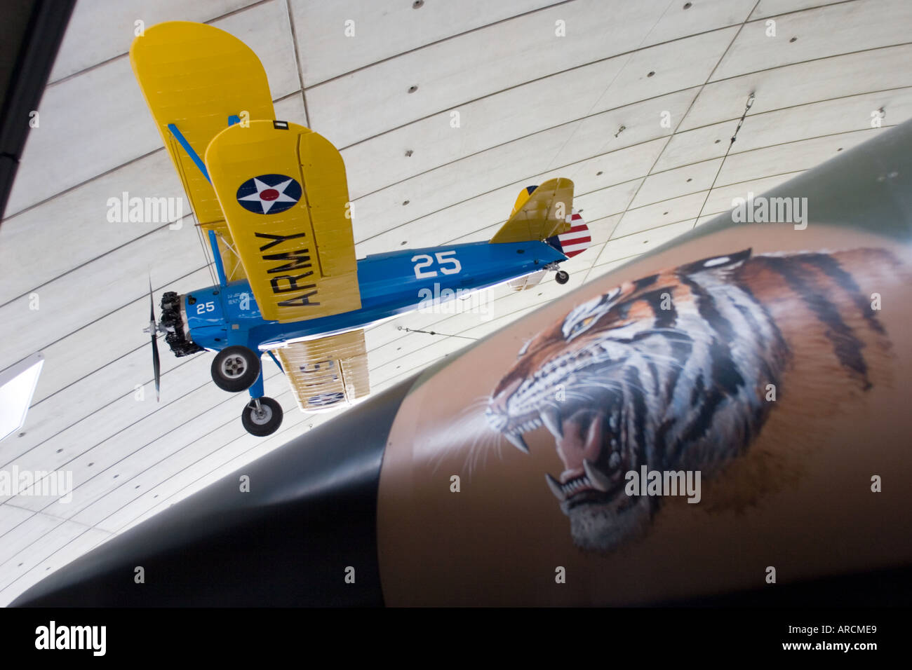 American military aircraft in the American Air Museum at Duxford ...