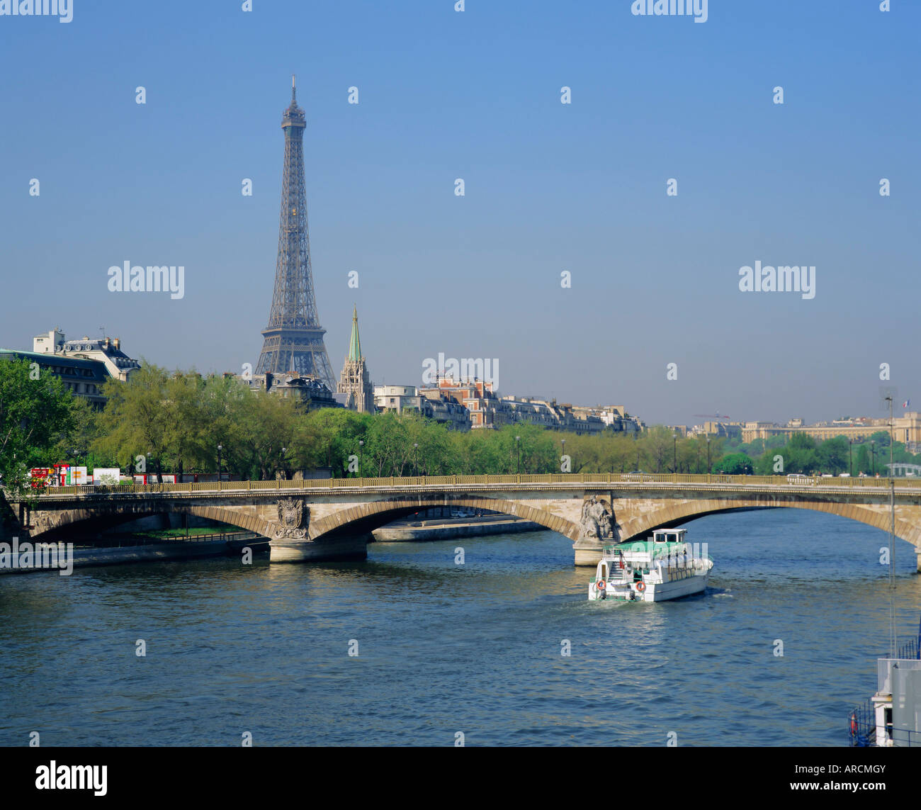 The River Seine and Eiffel Tower, Paris, France, Europe Stock Photo - Alamy