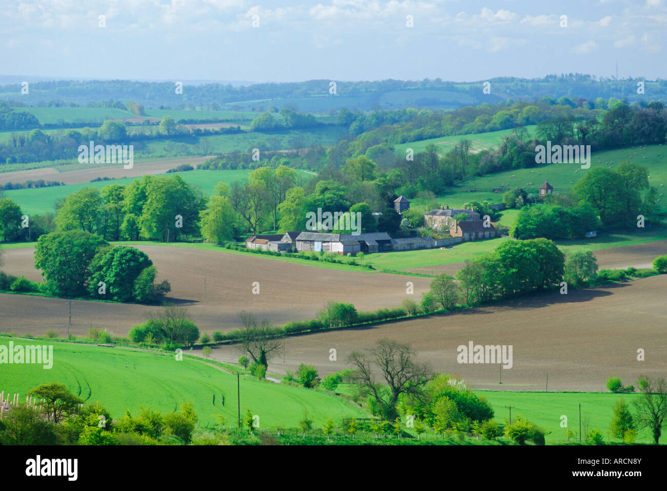 Hampshire berkshire border hi-res stock photography and images - Alamy