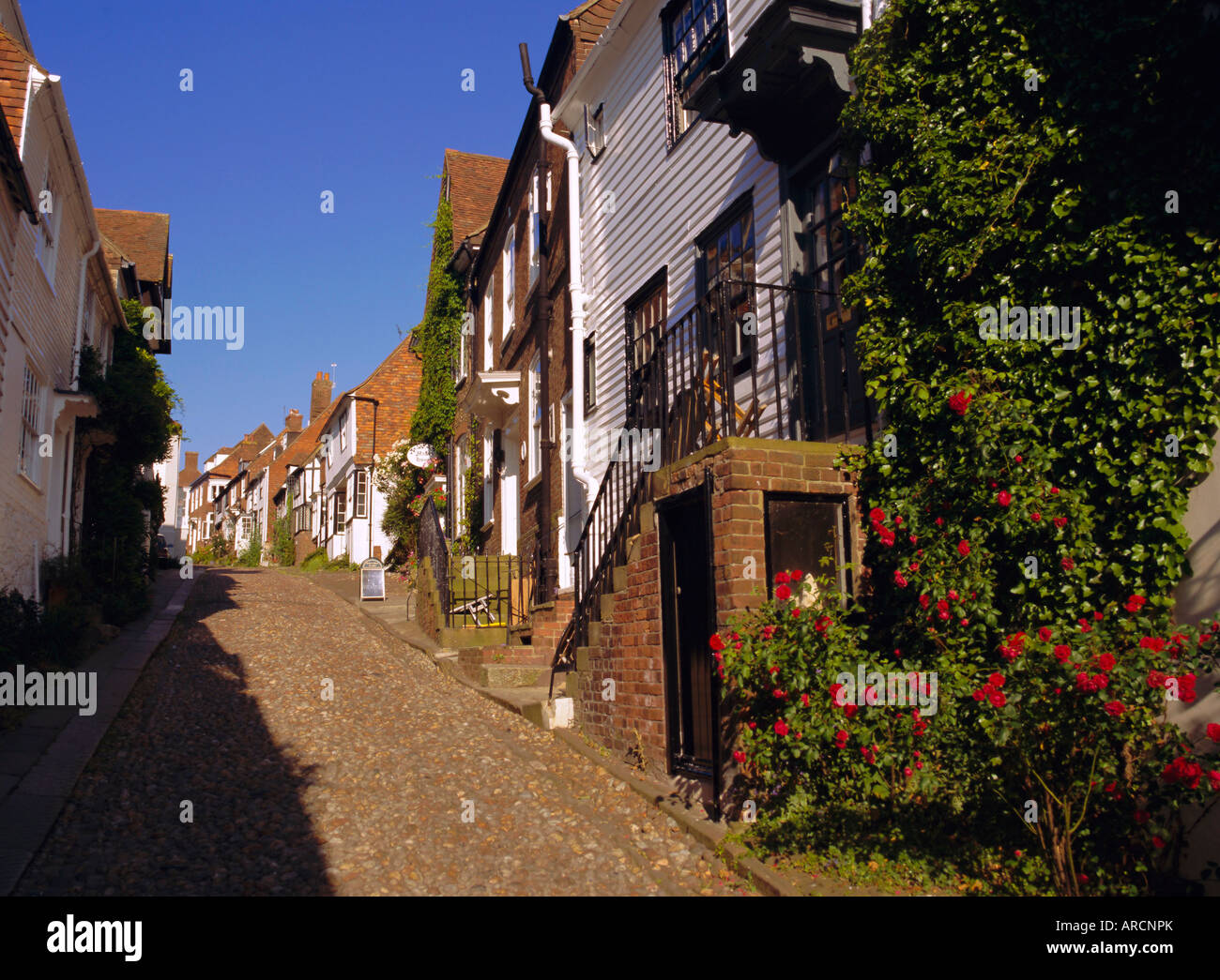 Houses on a cobbled street, Rye, Sussex, England, UK, Europe Stock ...