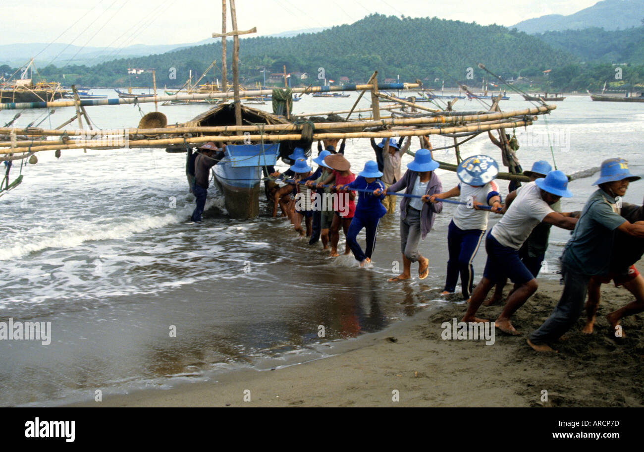 Fisherman Fish Beach Java Indonesia Sailing Boat Stock Photo - Alamy