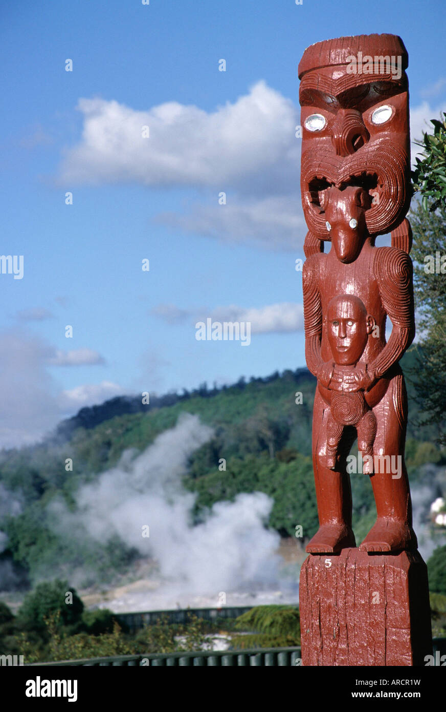 Traditional Maori wooden carving, Whakarewarewa geothermal springs ...