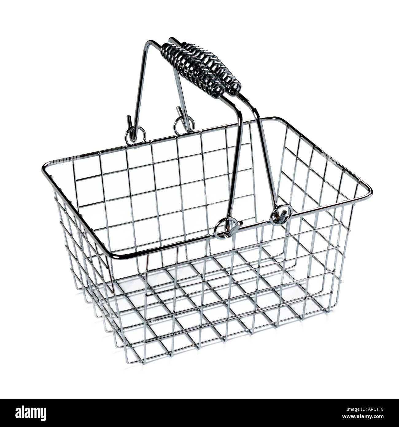 Wire shopping basket Stock Photo - Alamy