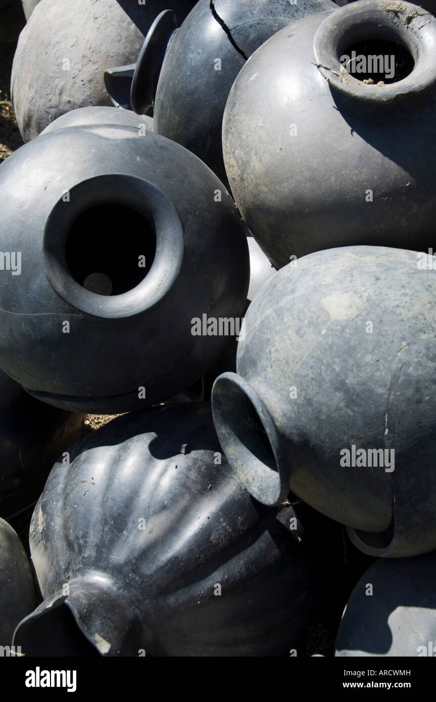 Mexico black pottery oaxaca hi-res stock photography and images - Alamy