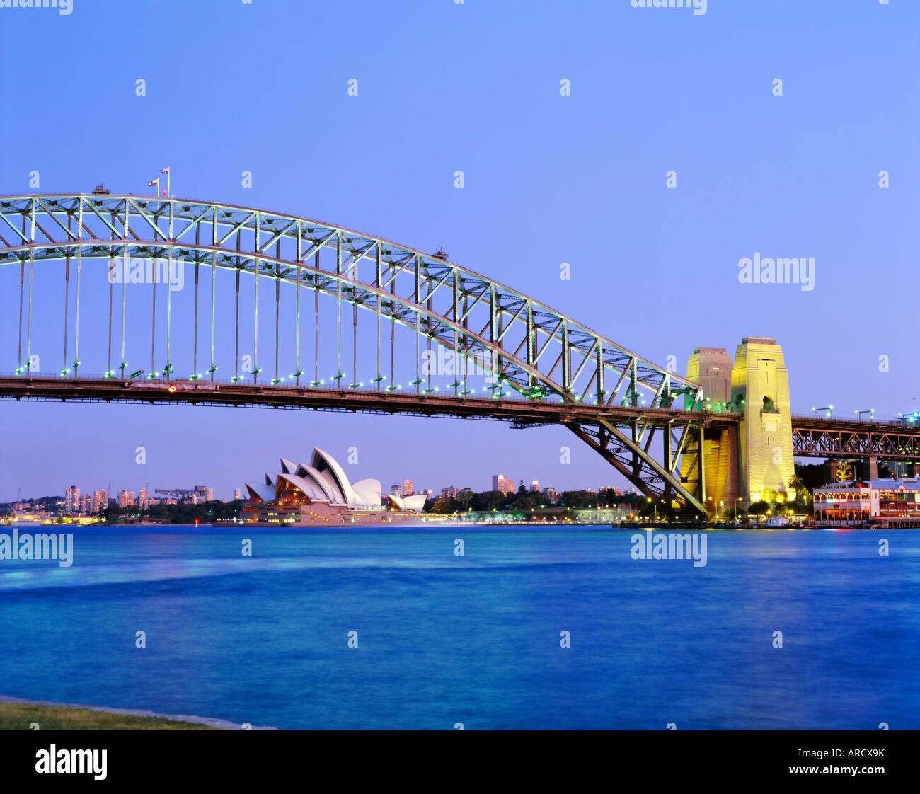 Sydney harbour bridge opera house hi-res stock photography and images ...