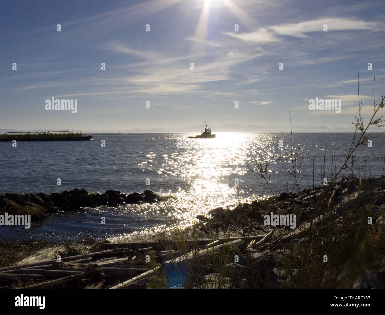 Ocean mist barge hi-res stock photography and images - Alamy