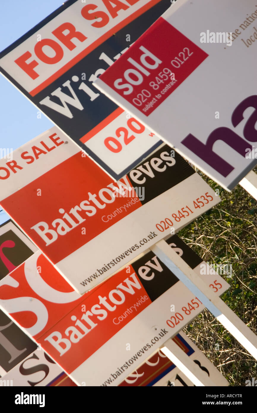 For Sale signs Stock Photo - Alamy