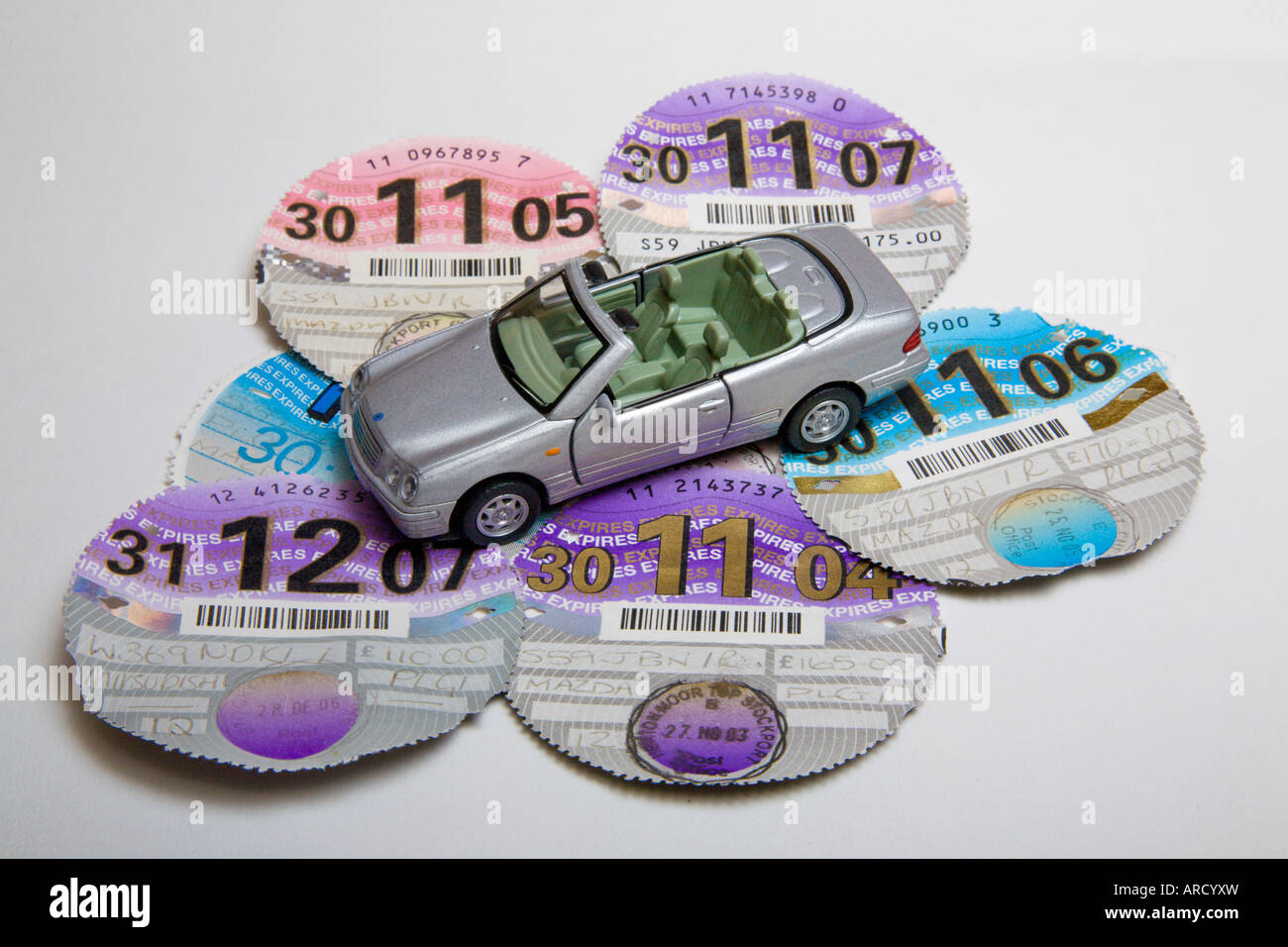 Tax disc hi-res stock photography and images - Alamy