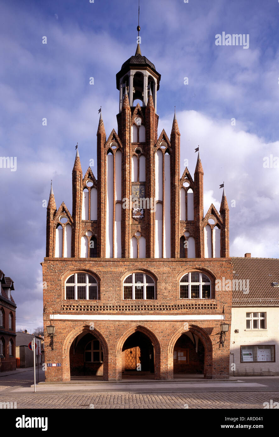 Grimmen, Rathaus, Blick von Norden Stock Photo - Alamy
