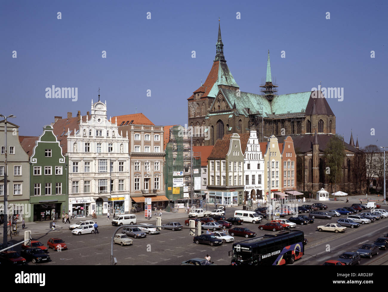 Rostock, Neuer Markt, mit Marienkirche Stock Photo - Alamy