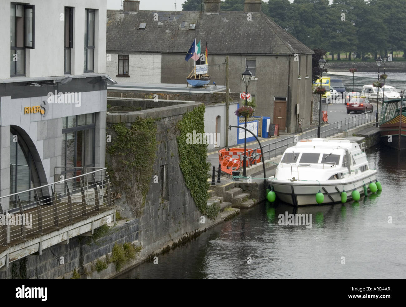Elizabethan bridge hi-res stock photography and images - Alamy