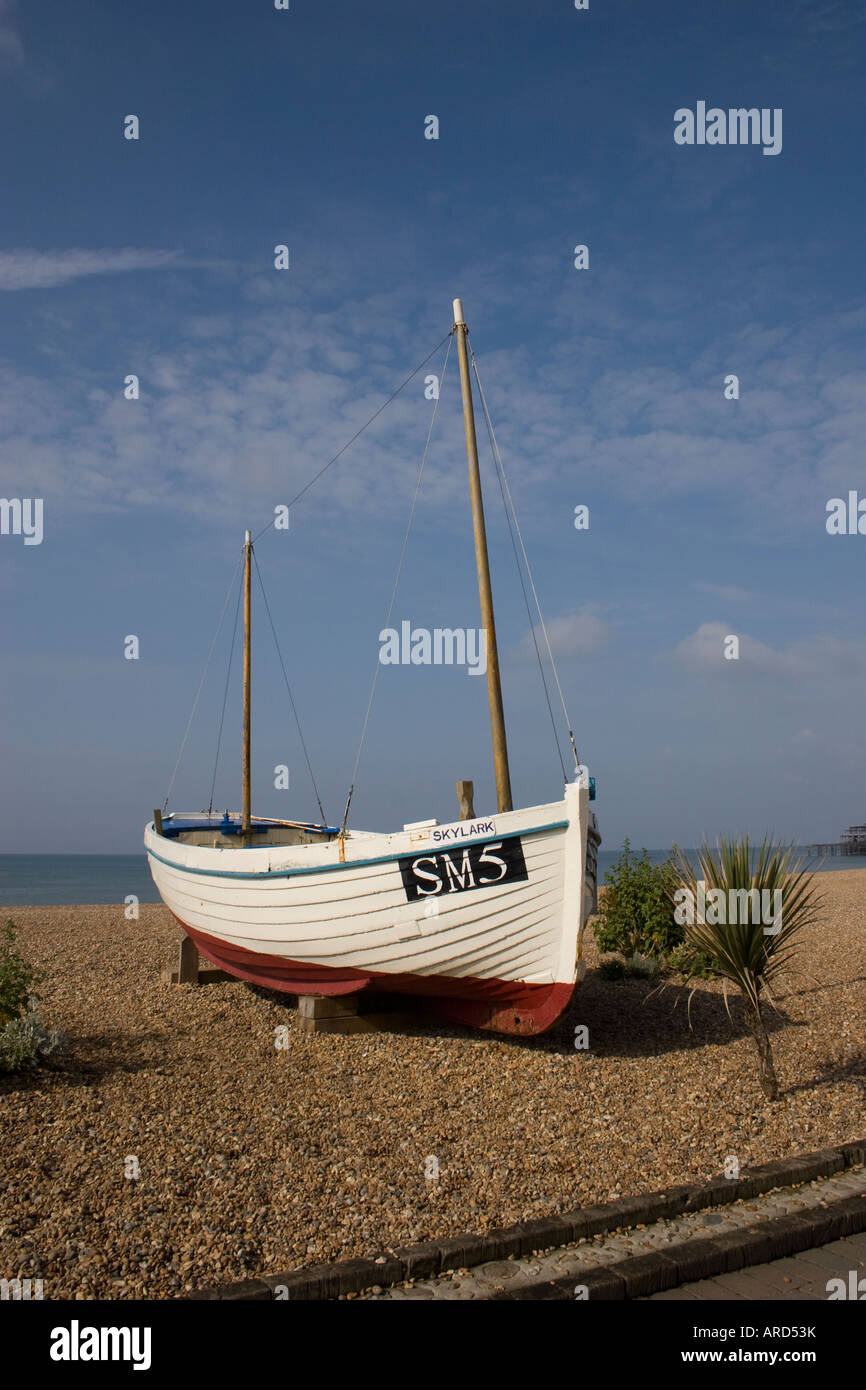 Fishing boat on Brighton seafront on a sunny day Stock Photo - Alamy