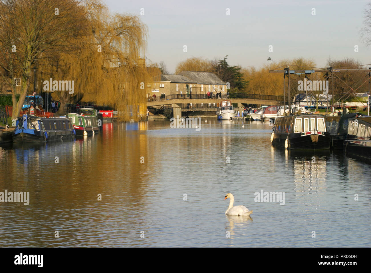 River ouse boat lift hi-res stock photography and images - Alamy