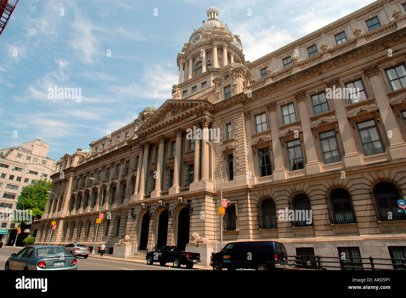 Old police headquarters new york hi-res stock photography and images ...