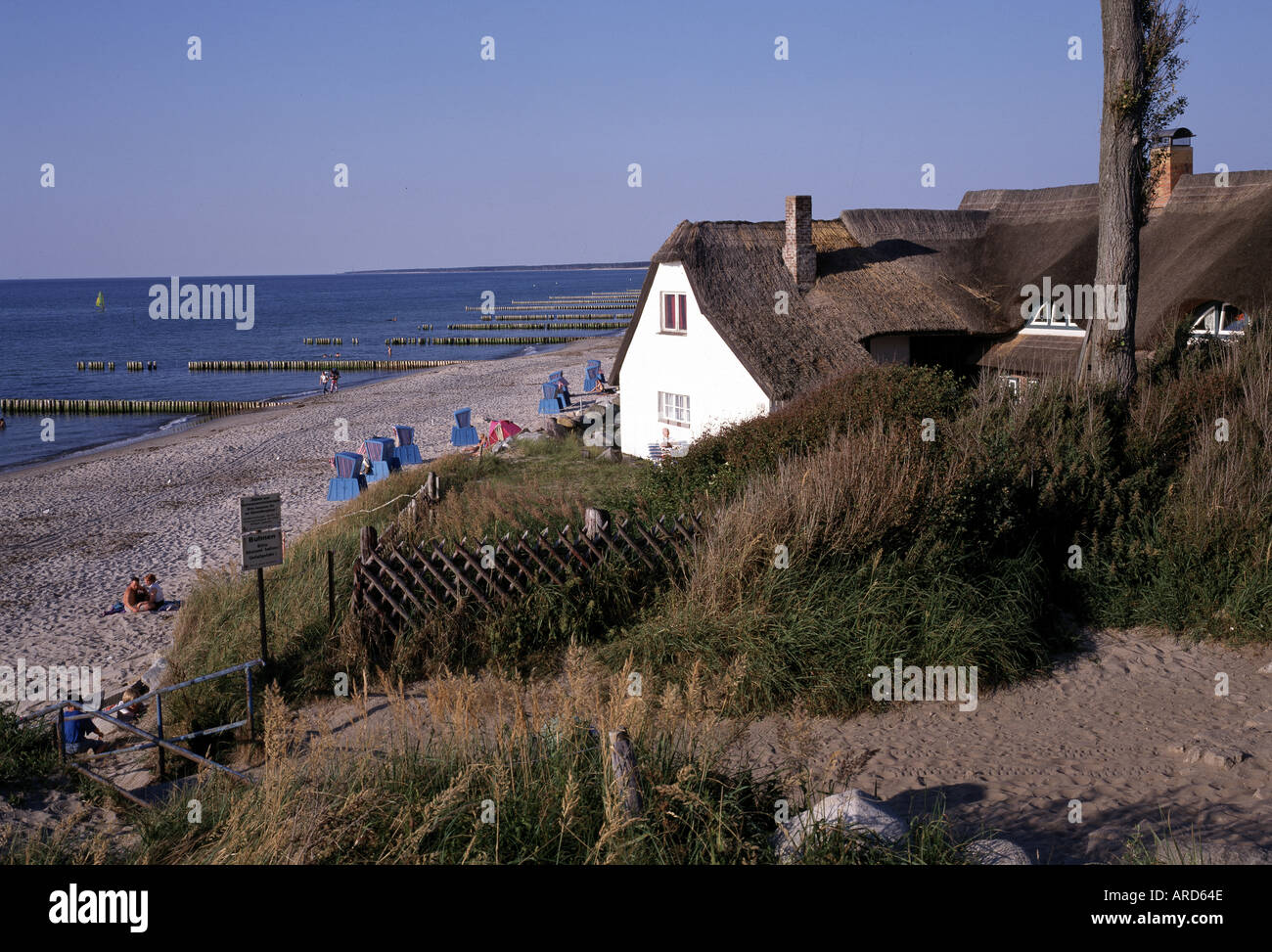 Ahrenshoop, Haus am Strand Stock Photo - Alamy