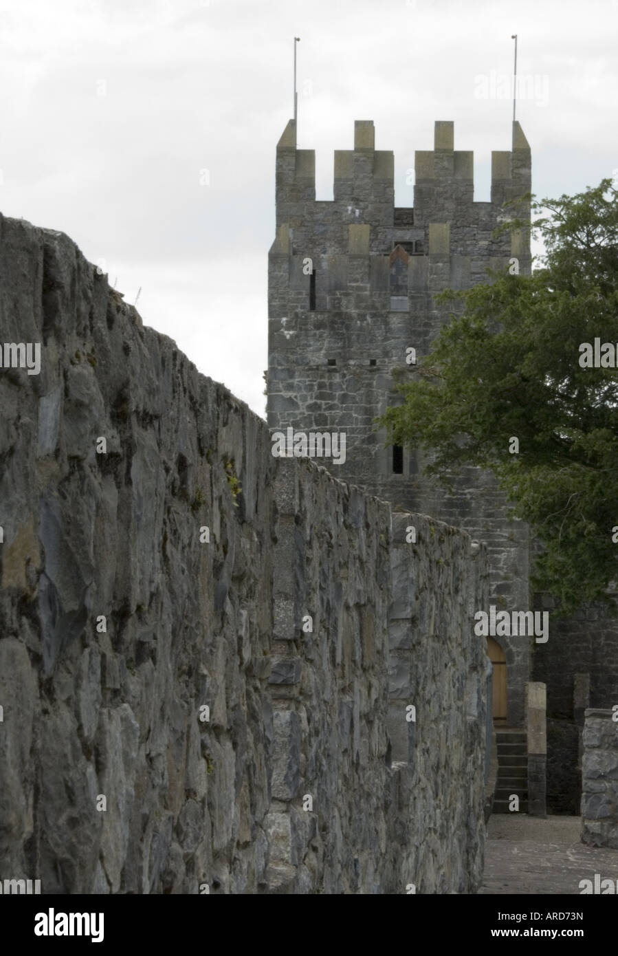 Mural tower ruins hi-res stock photography and images - Alamy