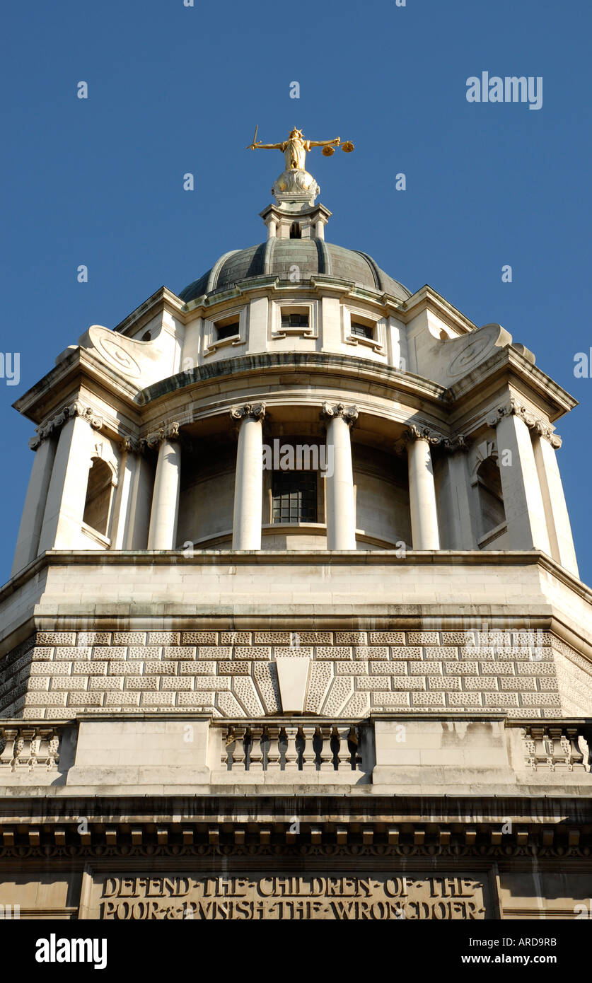 The Old Bailey Central Criminal Court in the City of London Stock Photo ...