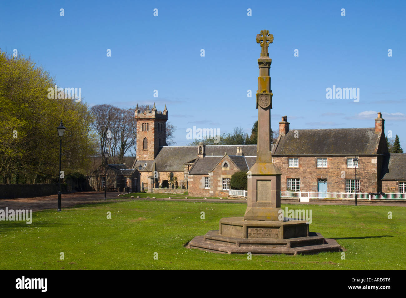 Dirleton kirk east lothian hi-res stock photography and images - Alamy