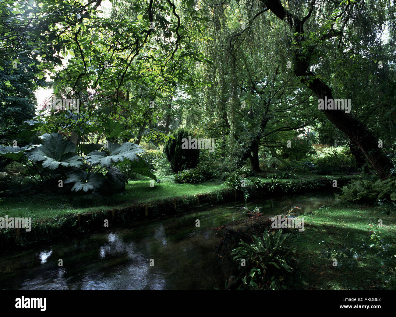Japanischer palast hi-res stock photography and images - Alamy