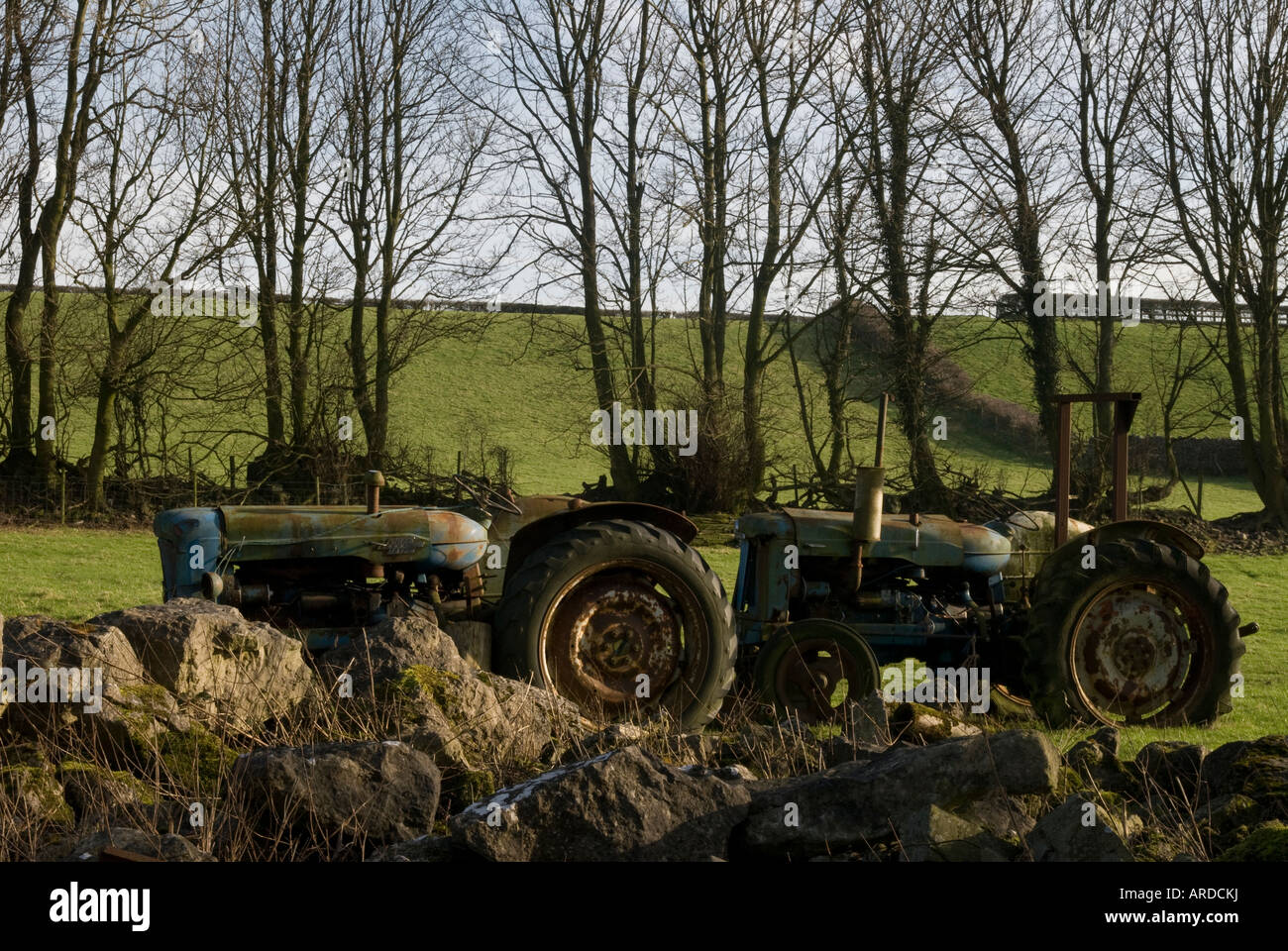 Vintage farm tractors hi-res stock photography and images - Alamy