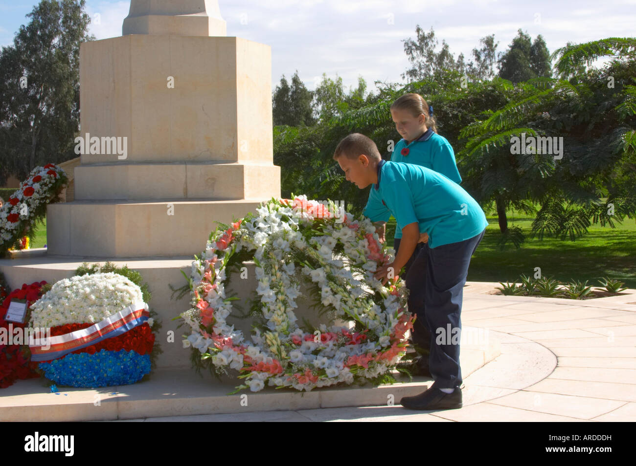 Children remembrance wreath hi-res stock photography and images - Alamy
