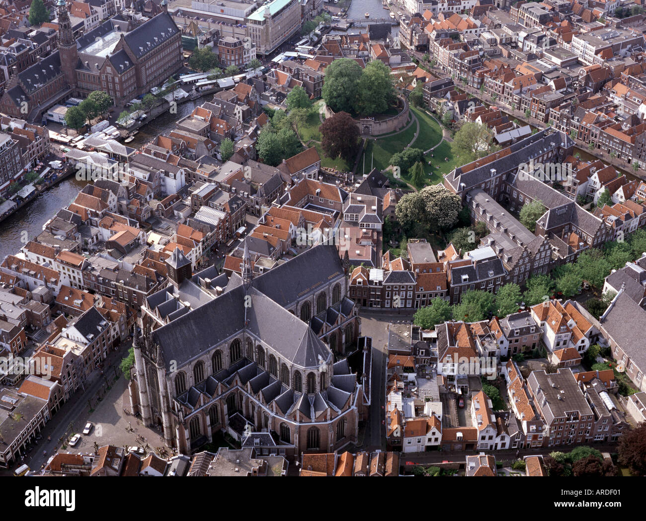 Leiden, Burcht und Hooglandsekerk, (Luftbild Stock Photo - Alamy