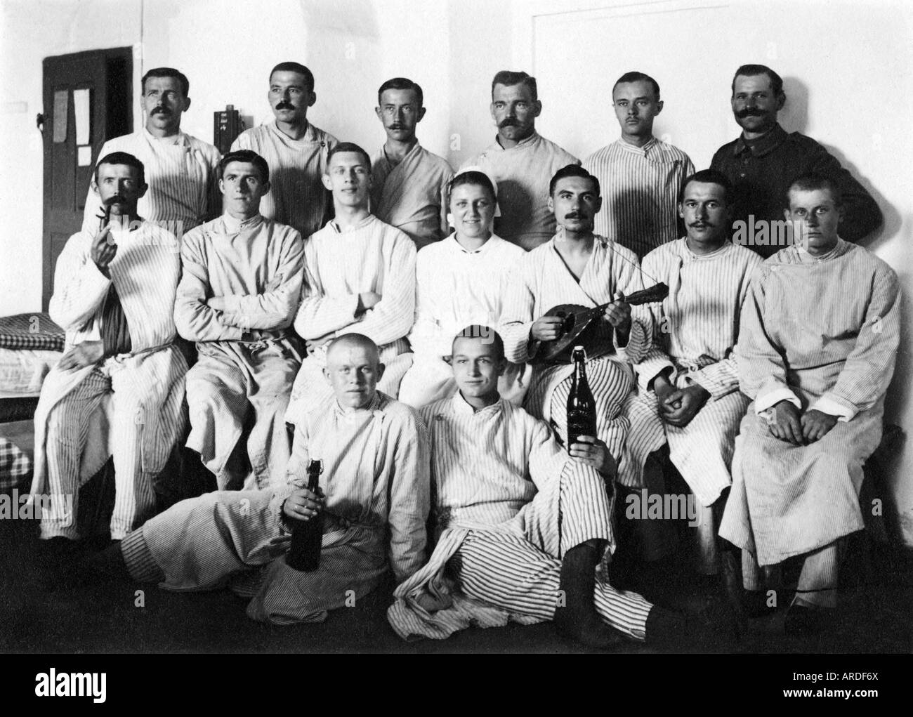 First world war hospital hi-res stock photography and images - Alamy