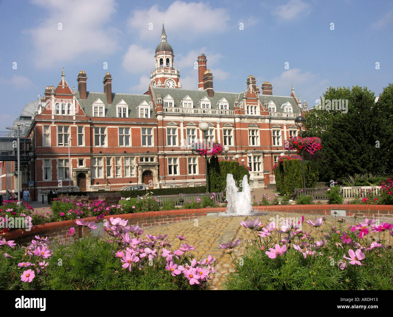 Croydon town hall hi-res stock photography and images - Alamy