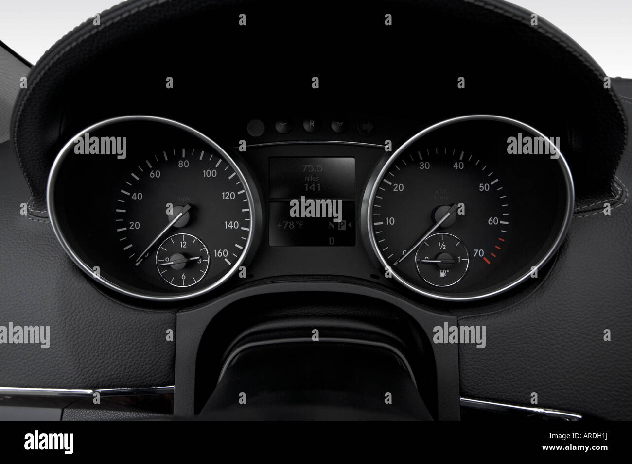 2007 Mercedes-Benz GL 450 in Silver - Speedometer/tachometer Stock ...