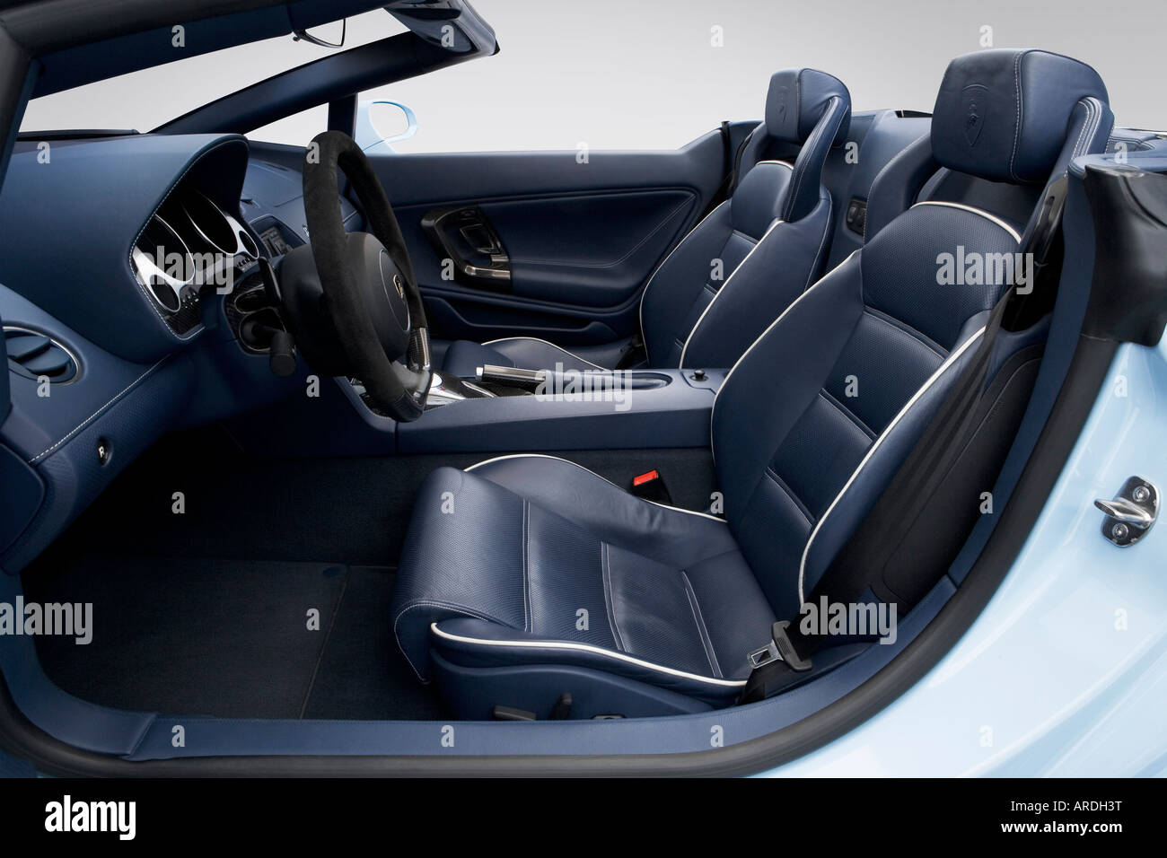 2006 Lamborghini Gallardo Spyder in Blue - Front seats Stock Photo - Alamy