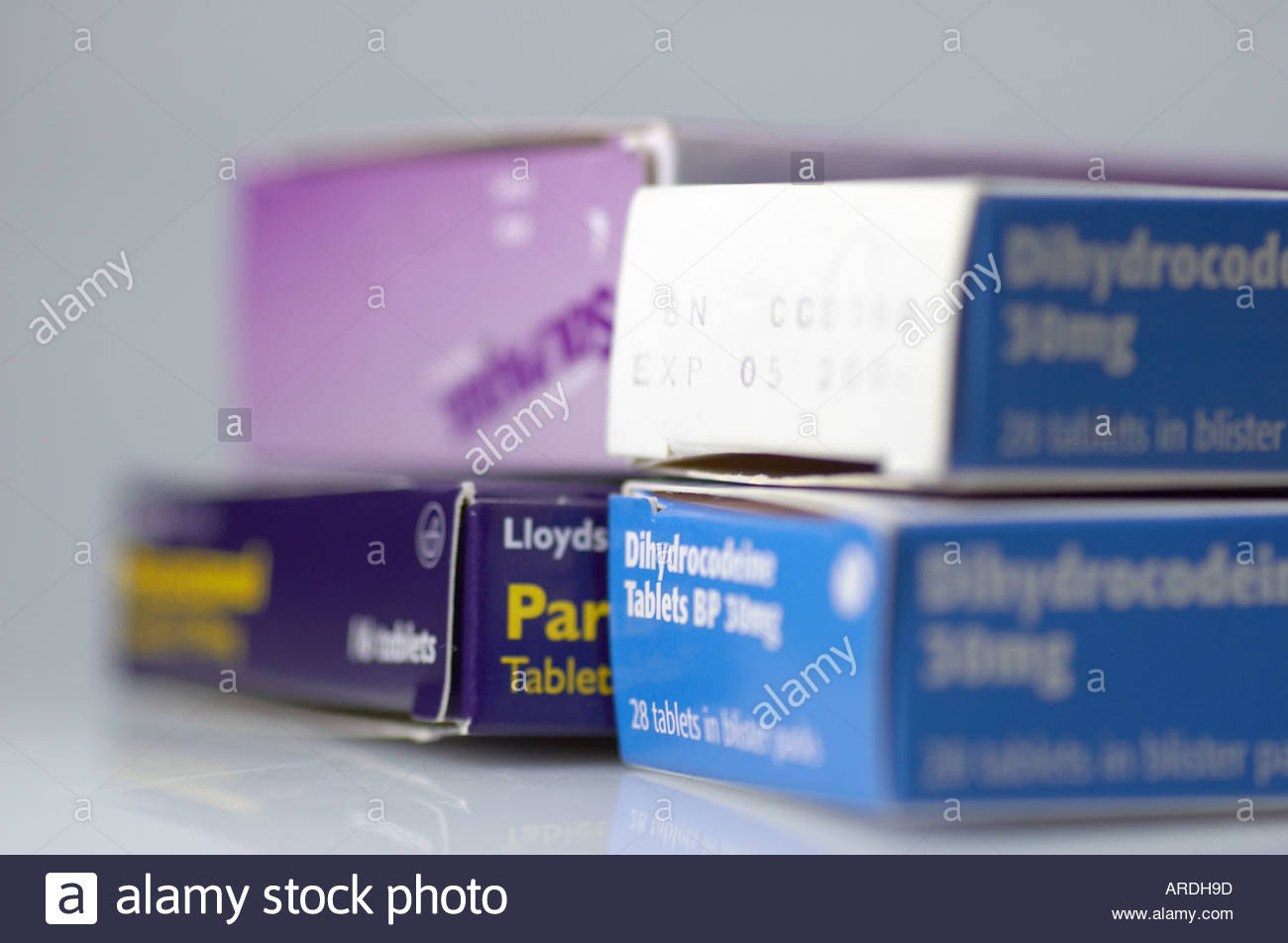 Prescription medicines packets pills hi-res stock photography and ...