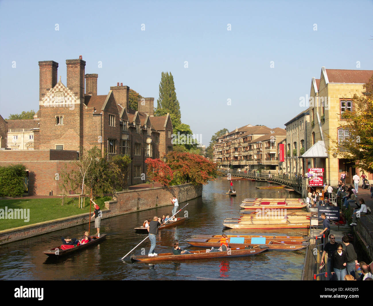 The River Cam viewed from Magdalene Bridge Cambridge Cambridgeshire ...