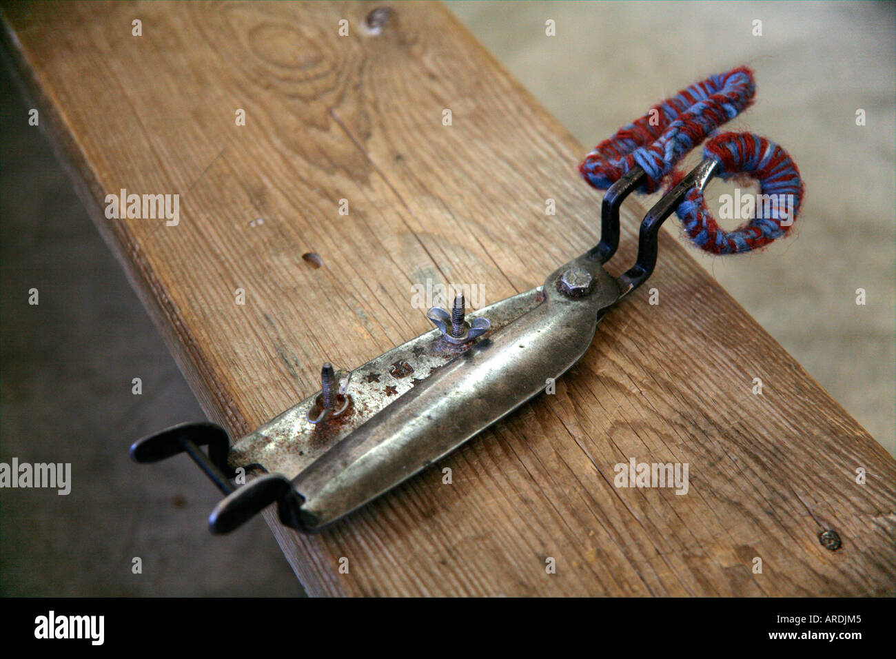 Rug making tools hi-res stock photography and images - Alamy