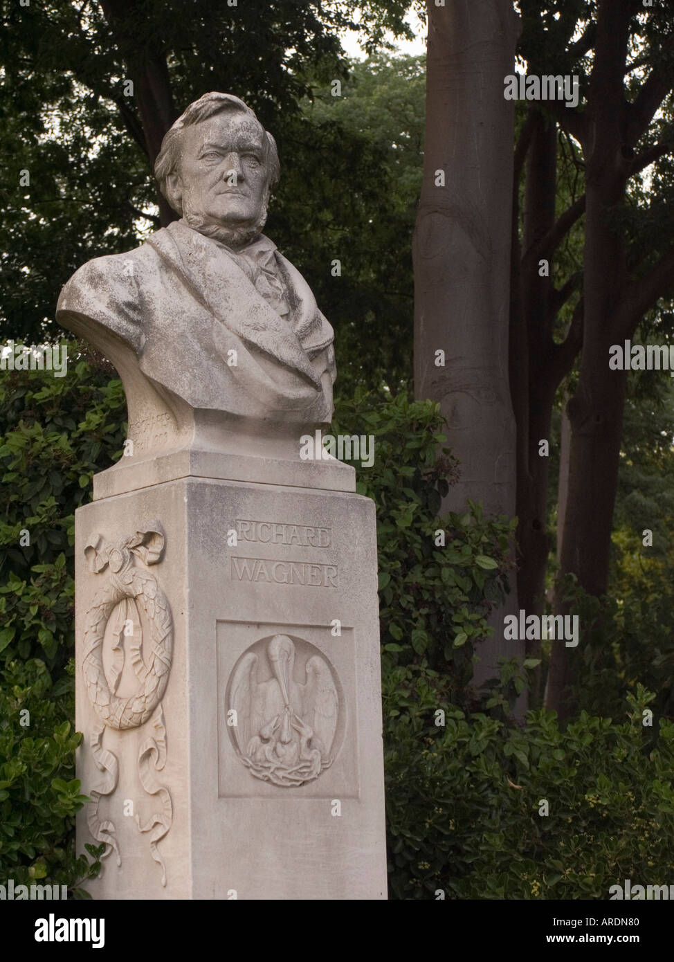Richard wagner statue hi-res stock photography and images - Alamy