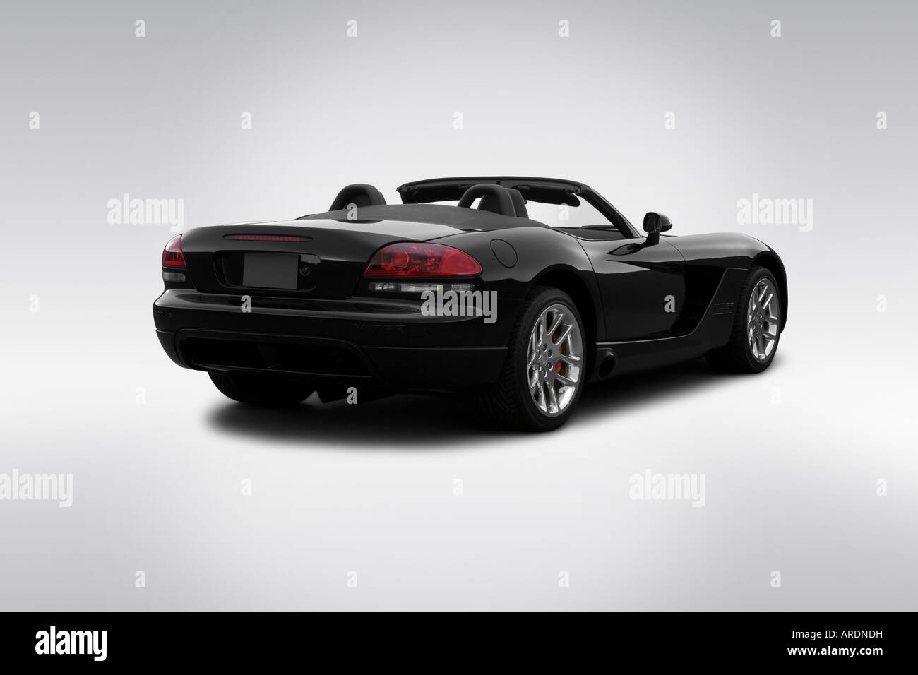 Daimler chrysler dodge viper hi-res stock photography and images - Alamy