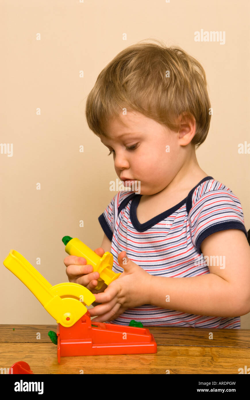 Playdough cutting hi-res stock photography and images - Alamy